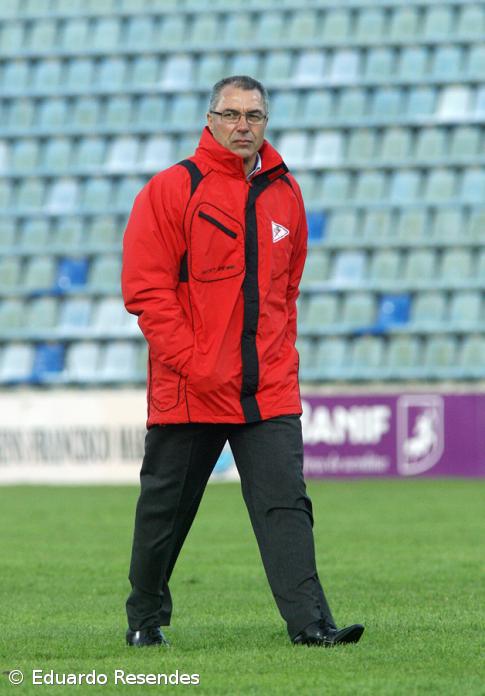 Augusto Inácio deixa clube - Açoriano Oriental