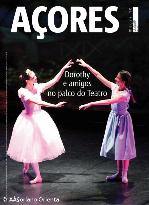 "Dorothy e amigos" na capa da revista Açores - Açoriano Oriental