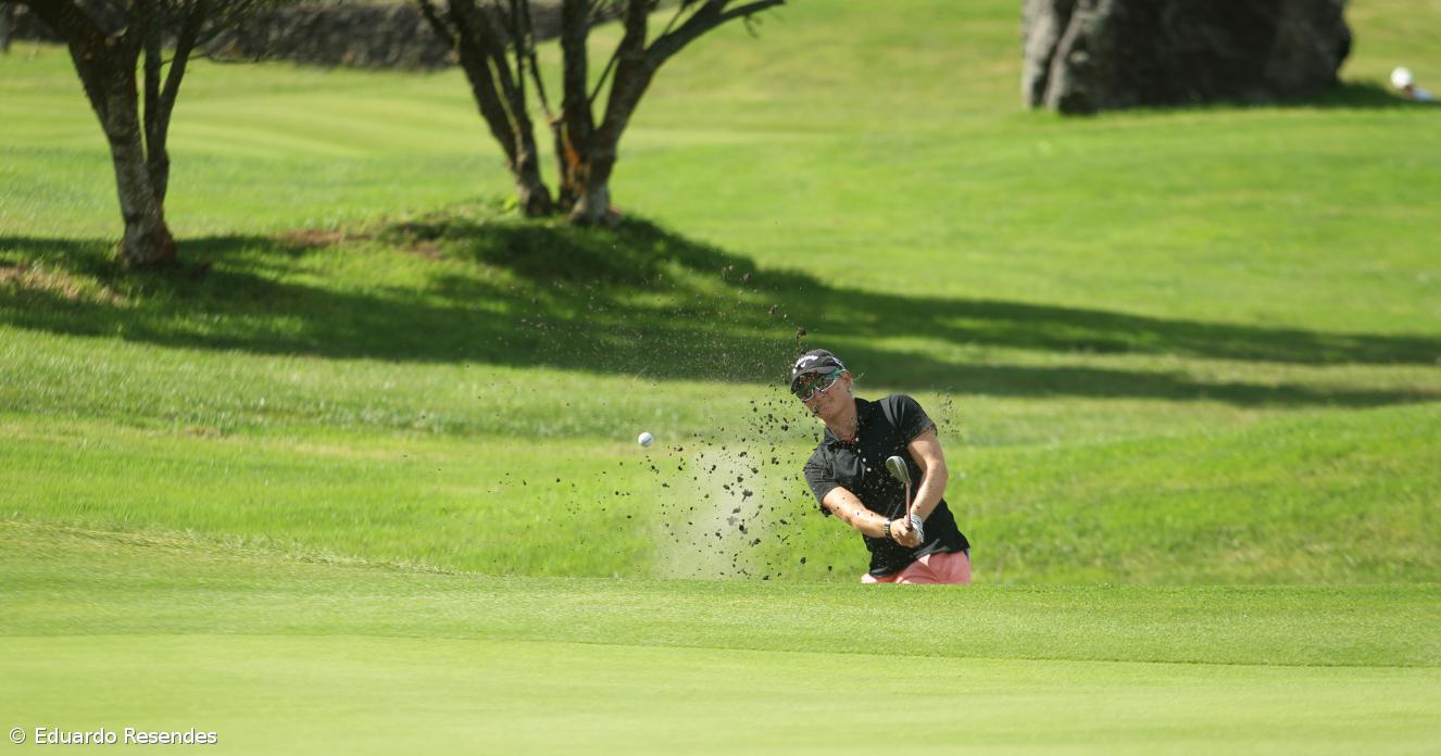 Leonor Bessa cai para a 26.ª posição no Açores Ladies Open em golfe ...