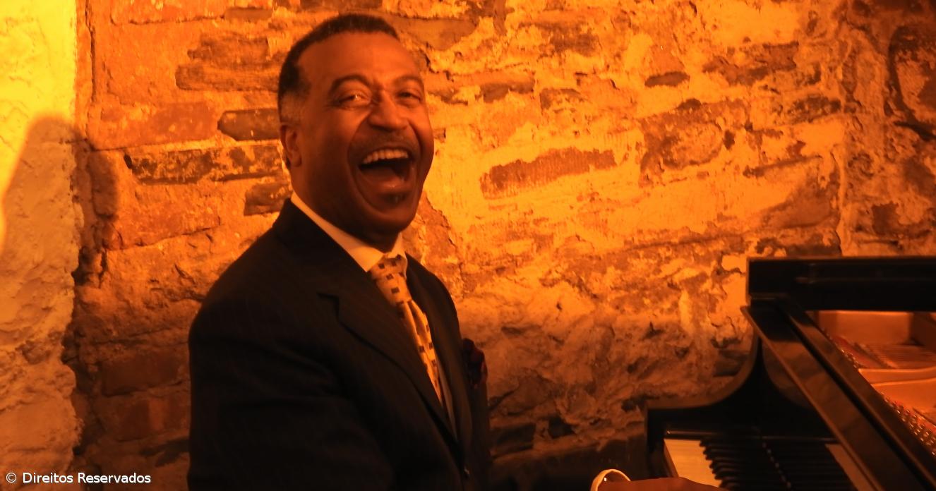 Lafayette Harris Jr. Trio no Teatro Micaelense - Açoriano Oriental