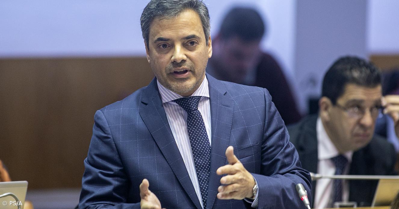 André Rodrigues é o candidato escolhido pelo PS/A para as Europeias ...