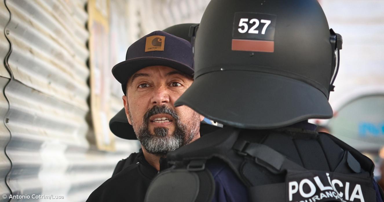 25 Abril: Detido líder de movimento extremista Mário Machado após ...